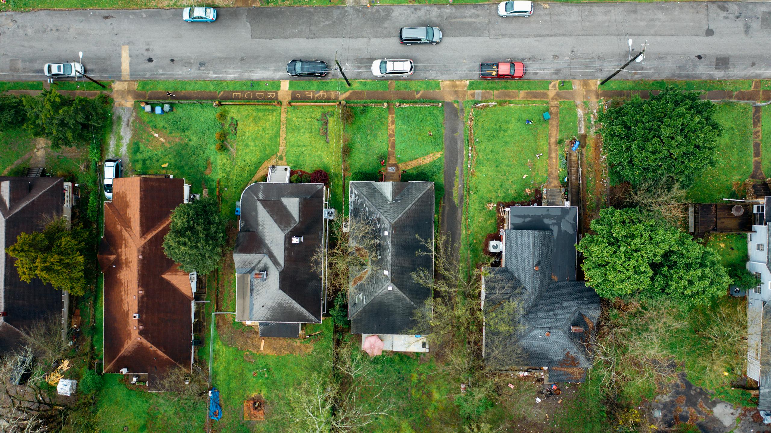 Assessing the Housing and Neighborhood Factors Associated with Better ...